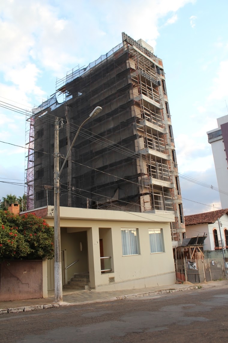 Paulo José - Atelier de arquitetura: PRÉDIO EM CONSTRUÇÃO NA RUA ...
