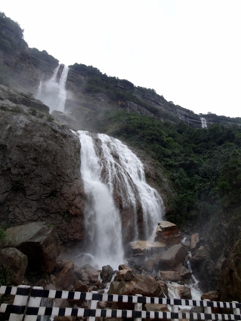 Journey is Life: Waterfalls of Chirapunjee- Kynrem and Dainthlen falls ...