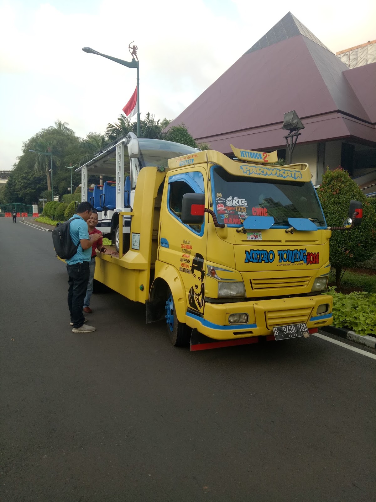 Mobil derek 0817141575