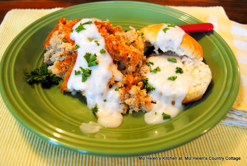 Slow Cooker Country Breakfast With White Pepper Gravy and Biscuits