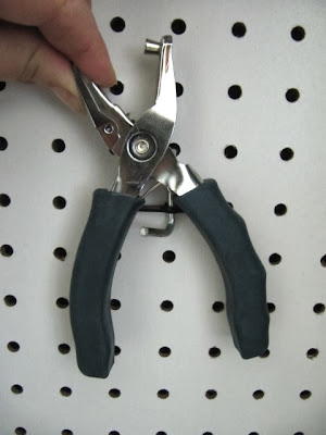 Sew Many Ways...: Tool Time Tuesday...Paper Punch Organizing
