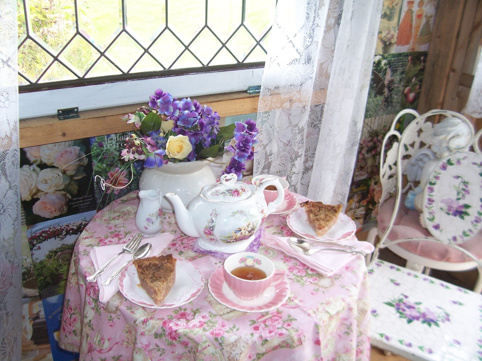 Two Cottages And Tea: My Cozy Tiny Tea Parlor