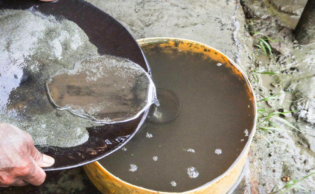 Dampak Pencemaran Logam Berat Merkuri (Hg) dalam Tanah - Garda Remaja