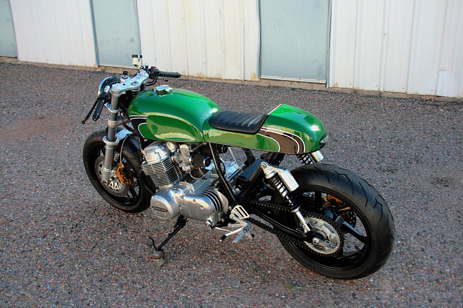 Rusty Bolt Garage CB750 - RocketGarage - Cafe Racer Magazine