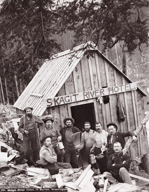 Amazing Vintage Photographs Document Logging and Lumber Activities in ...