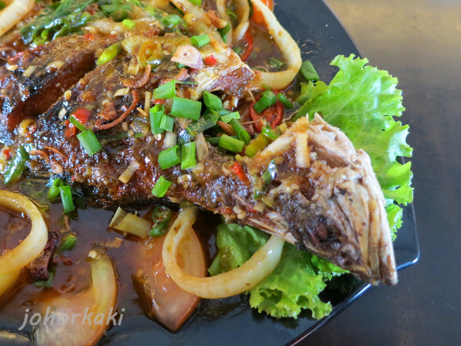 Awana Asian Kitchen in Taman Desa Cemerlang, Ulu Tiram, Johor |Tony ...