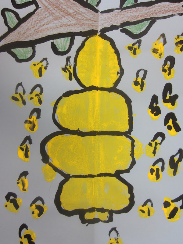 The Art Teacher's Closet: In the Art Room - Symmetrical Bee Hives