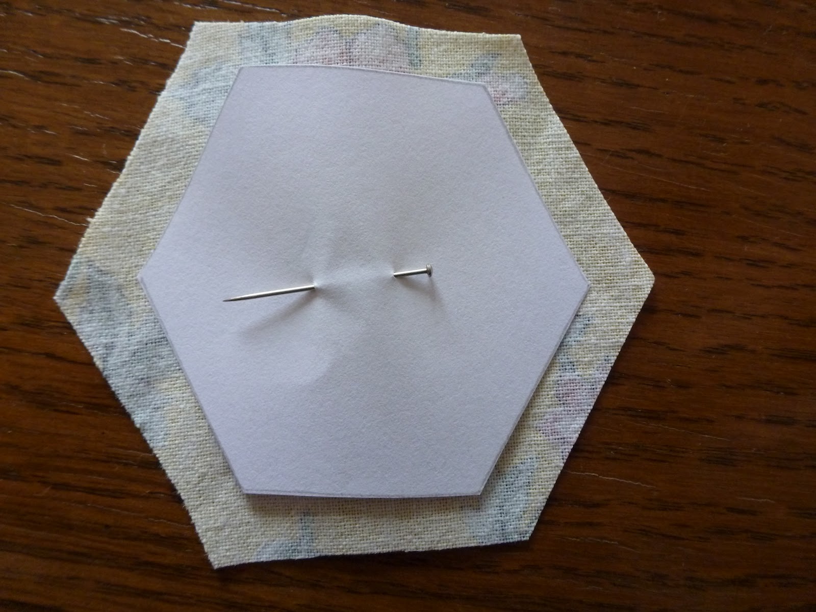 selfsewn: basic english paper piecing tutorial