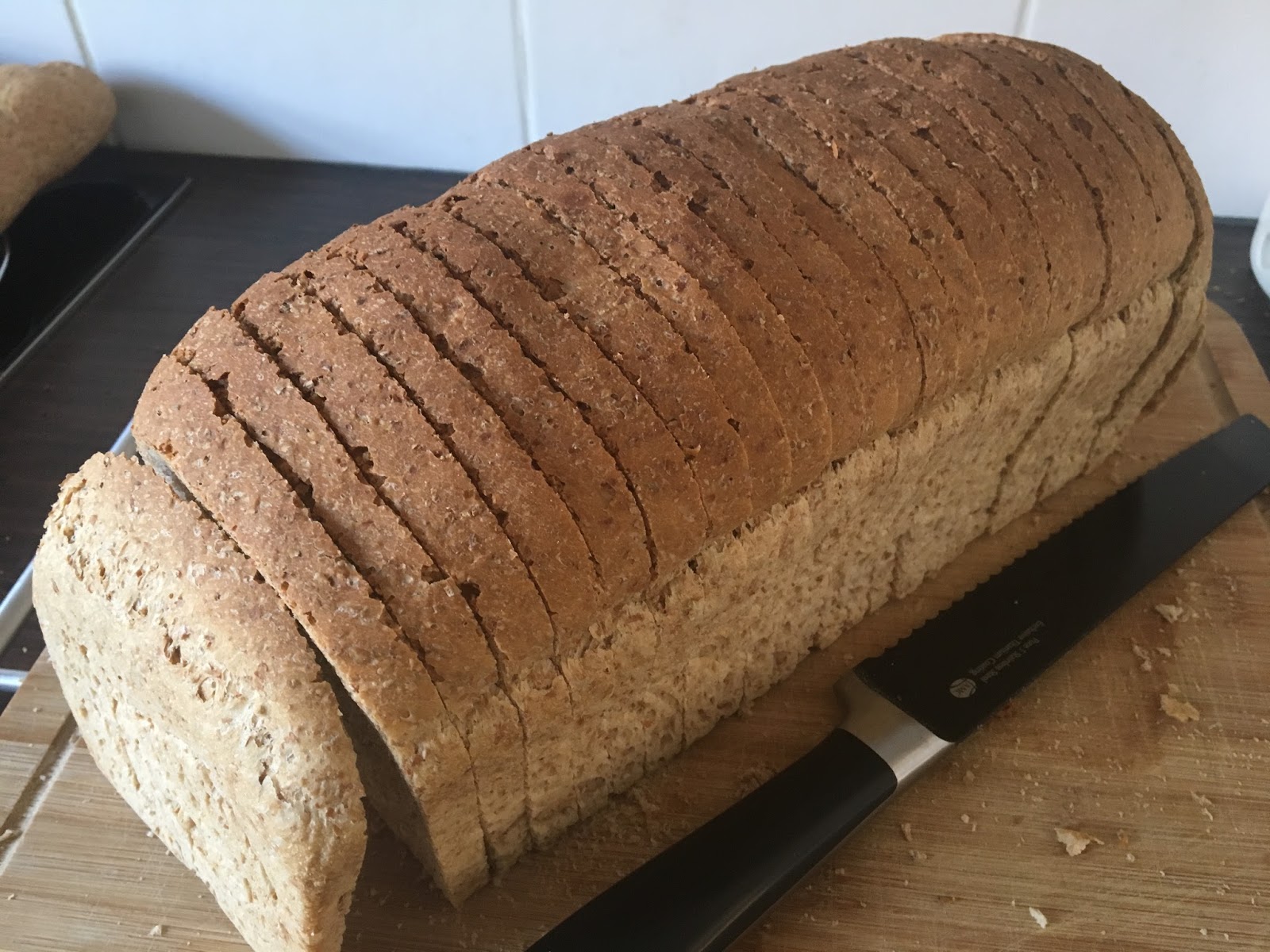 Aad Actief: Brood snijden