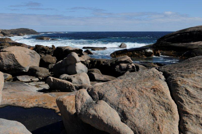 LOCHGARMAN: MERCHANT ROCK