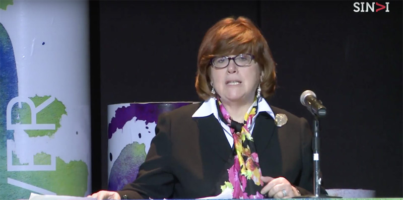 Emes Ve-Emunah: Women - and Charedi Publications