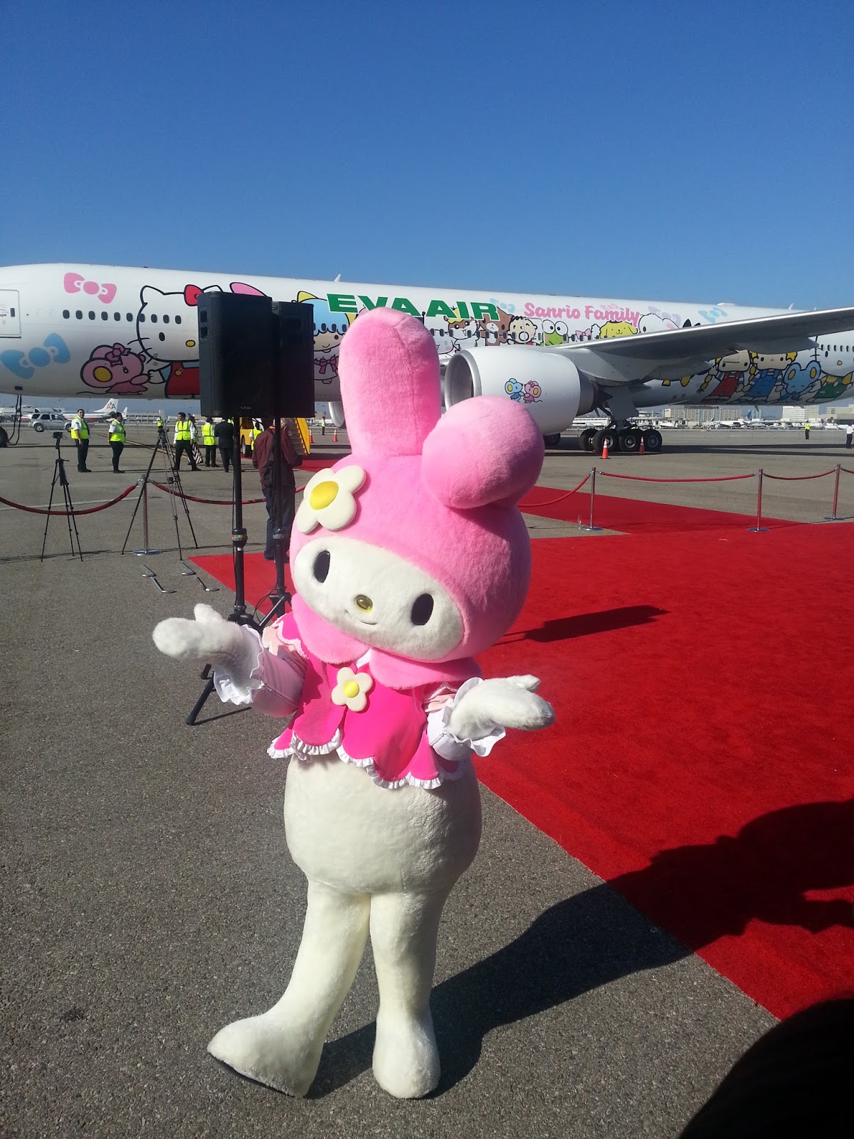 Jet Set Jen: Hello Kitty Takes Flight with EVA Air