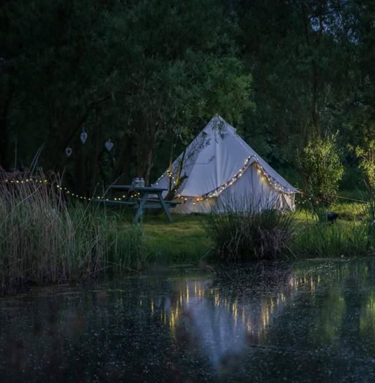 The Camping Directory: Grendon Lakes Glamping, Grendon, Northamptonshire