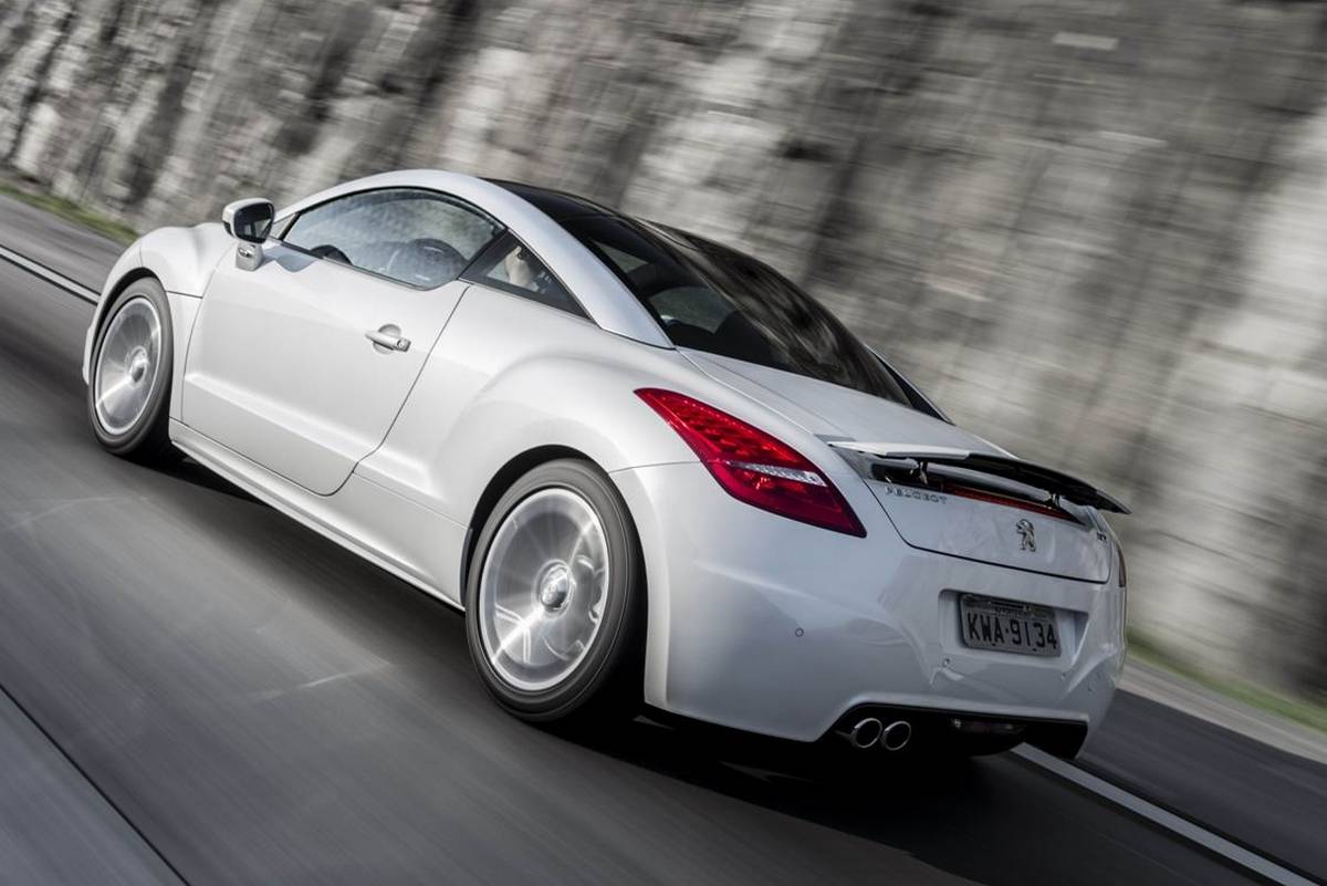 Peugeot RCZ 2014: versão única por R$ 132.990