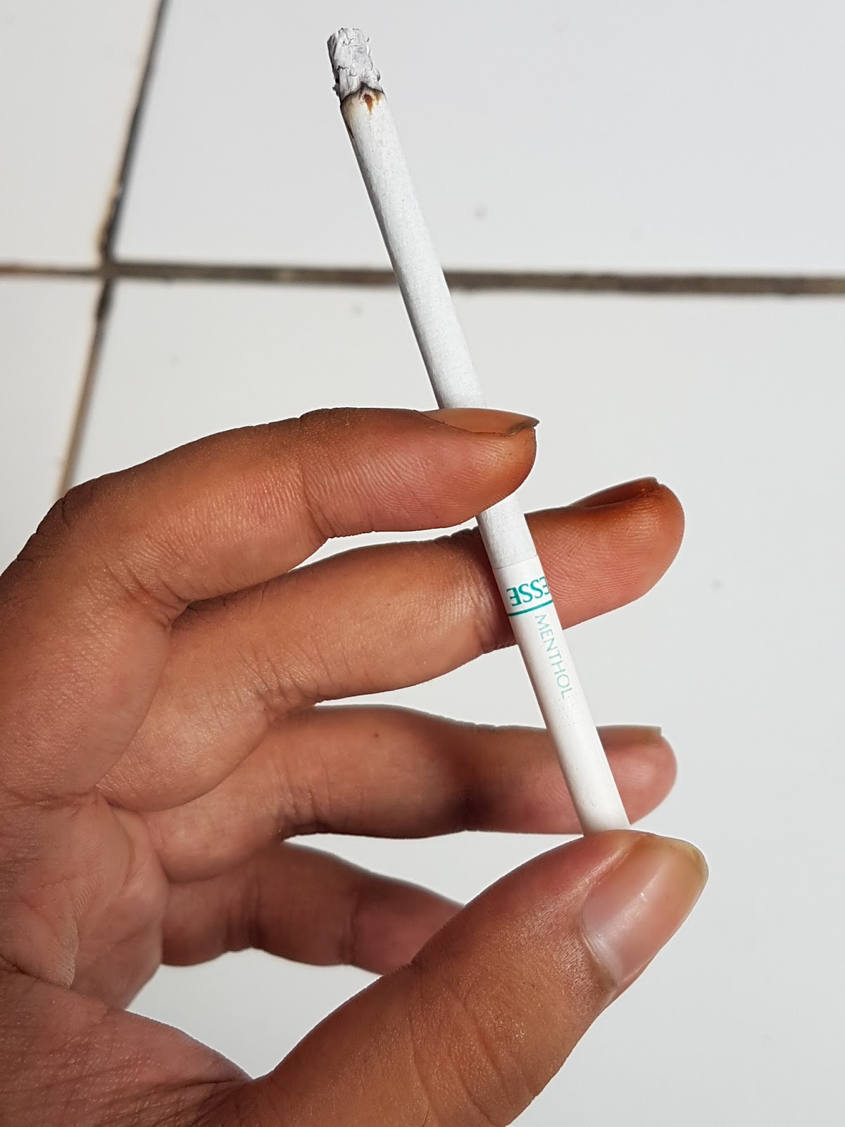 Esse Menthol, SPM Superslims Pertama di Indonesia Dengan Tambahan Menthol