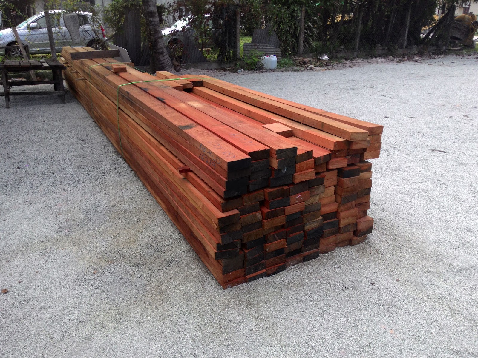 MEMBEKAL KAYU & BAHAN PEMBINAAN: Jun 2015