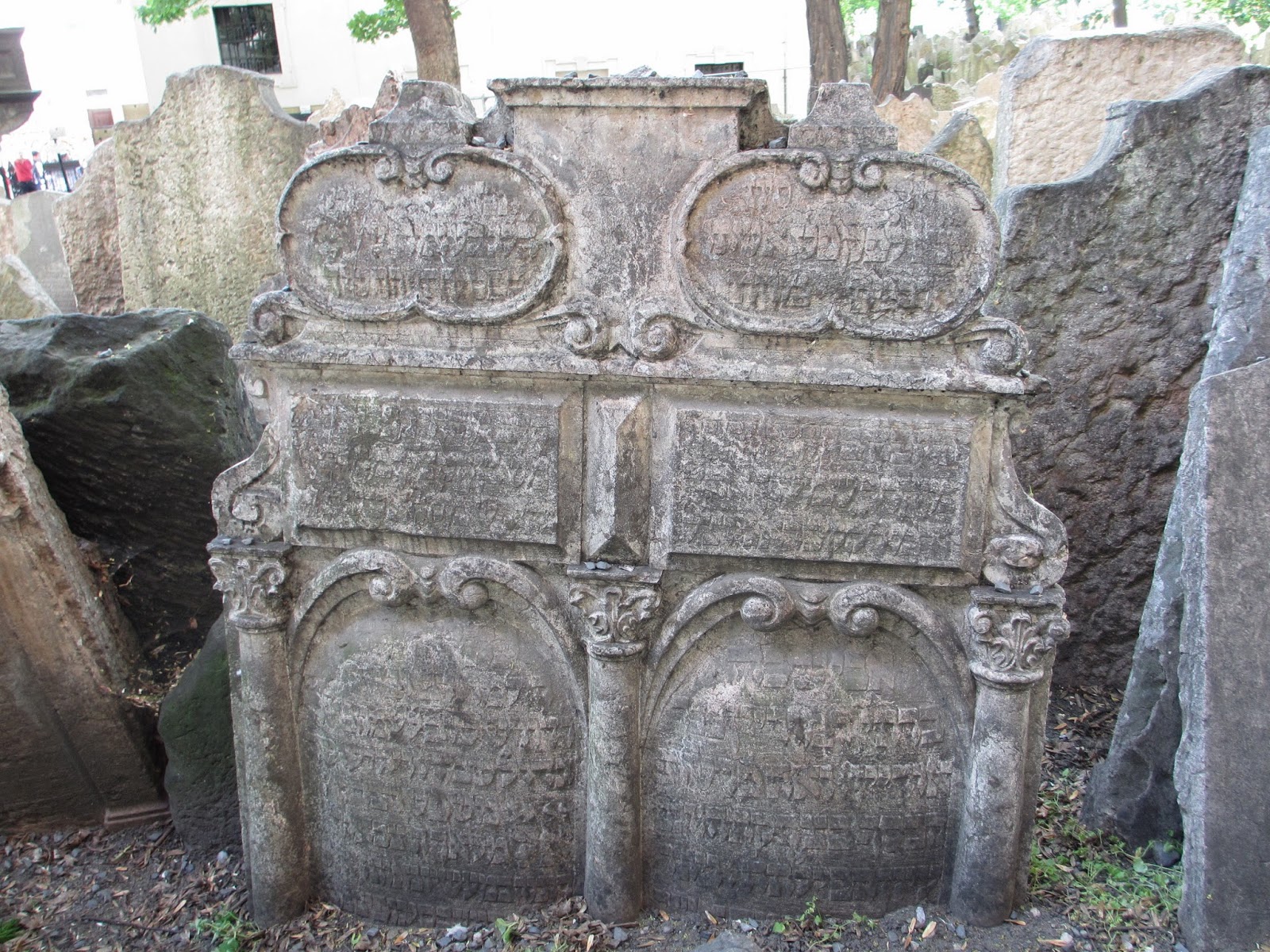 Cannundrums: Old Jewish Cemetery - Prague