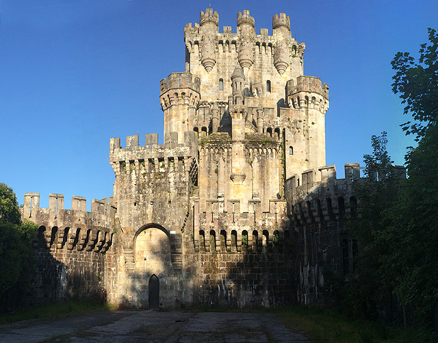 YOLOLOS: EL CASTILLO DE BUTRÓN