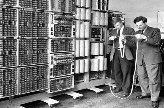 MENGENAL SEJARAH KOMPUTER & PENEMUAN KOMPUTER PERTAMA YANG BELUM BANYAK ...