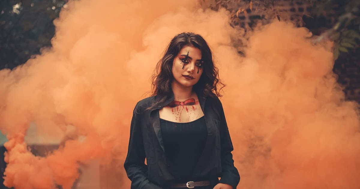 "Spit blood" nghĩa là gì?