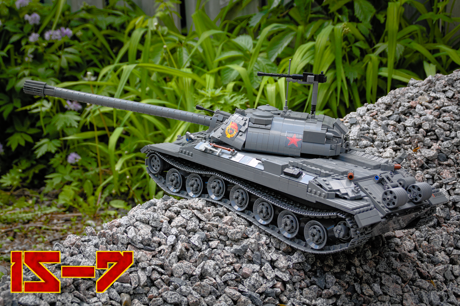 Tommy Styrvoky's MOCs: IS-7 Heavy Tank