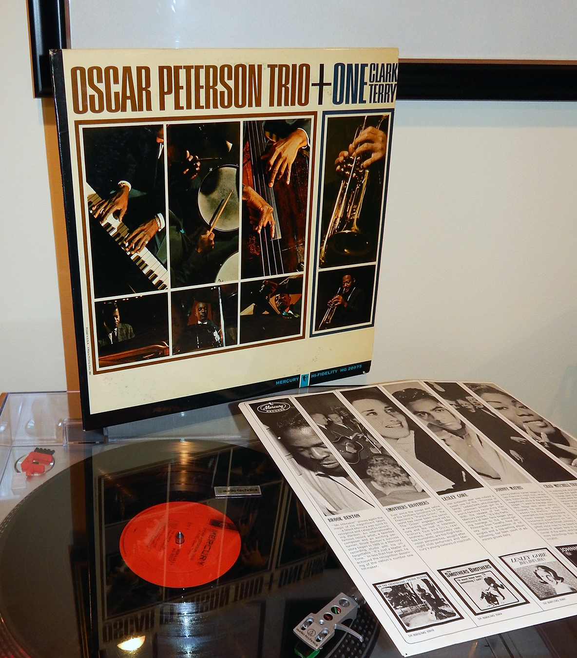 Contemplations on Classic Movies and Music: Vintage Vinyl and LP Covers