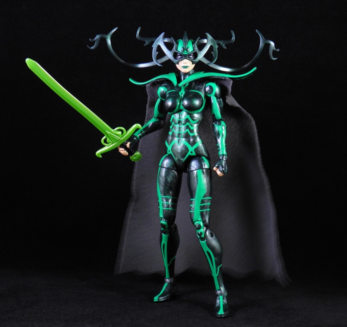 She's Fantastic: Marvel Legends SDCC Exclusive - HELA!