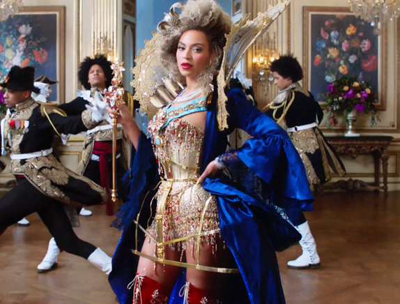 The Queen Has Arrived: Beyonce Named Honorary Chair For Met Ball ...