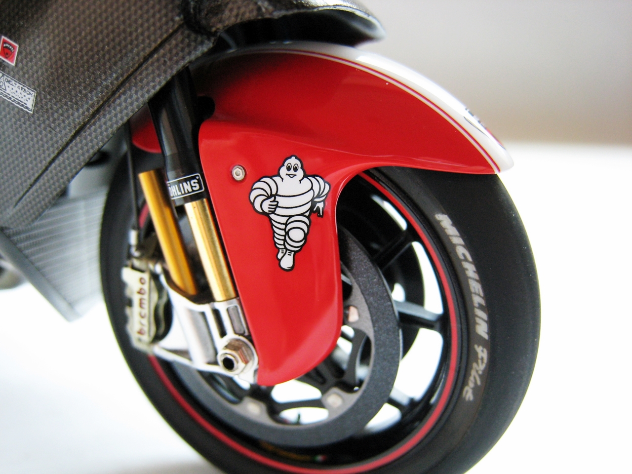 1/12的世界：DUCATI Desmosedici GP4 by 盧彥文