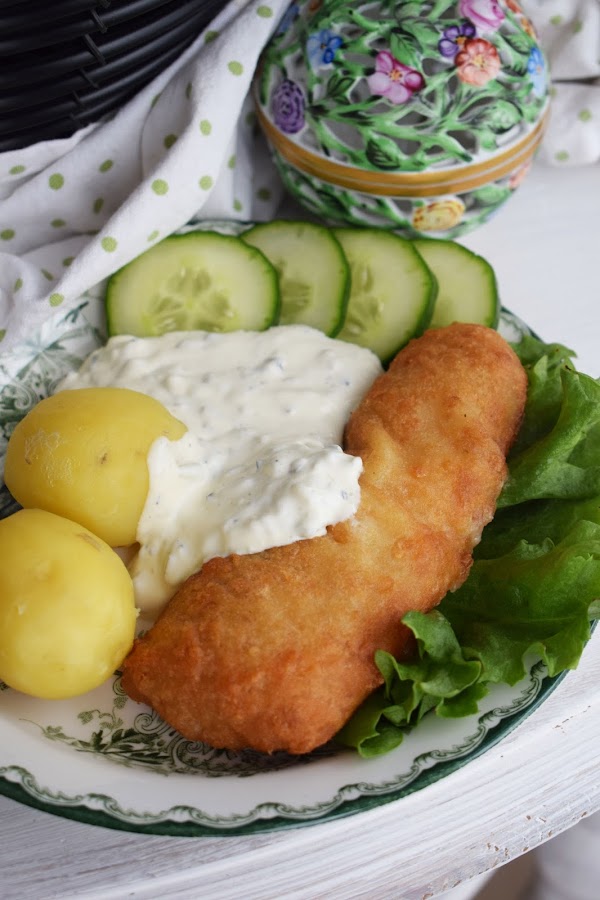 Smaskelismaskens: Krispig fisk med kall sås och potatis