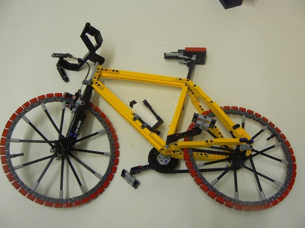 Green Bird: LEGO Bicycle