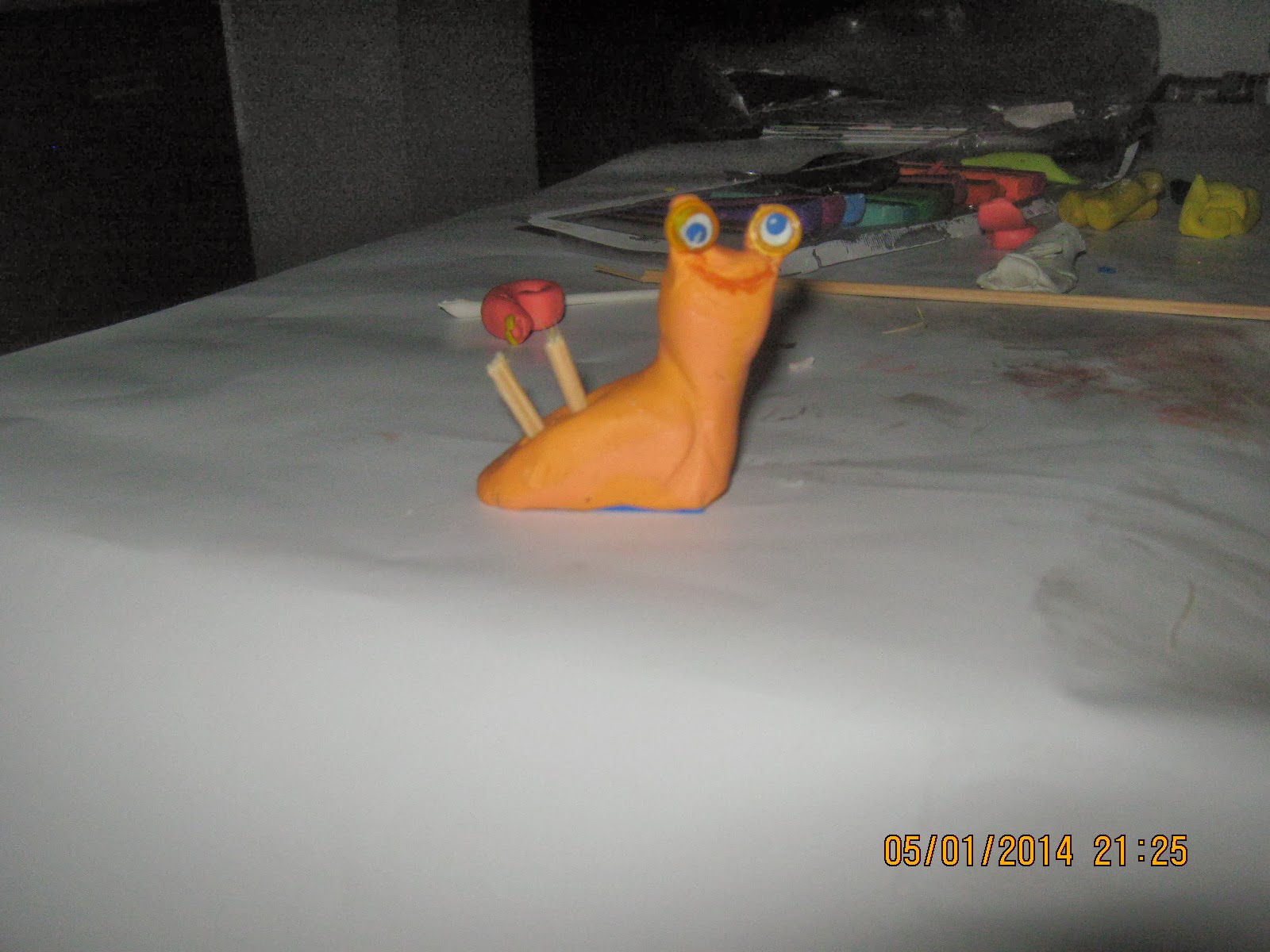 COPILĂRIE, JOACĂ ŞI BUCURIE: Melcul Turbo din plastilină