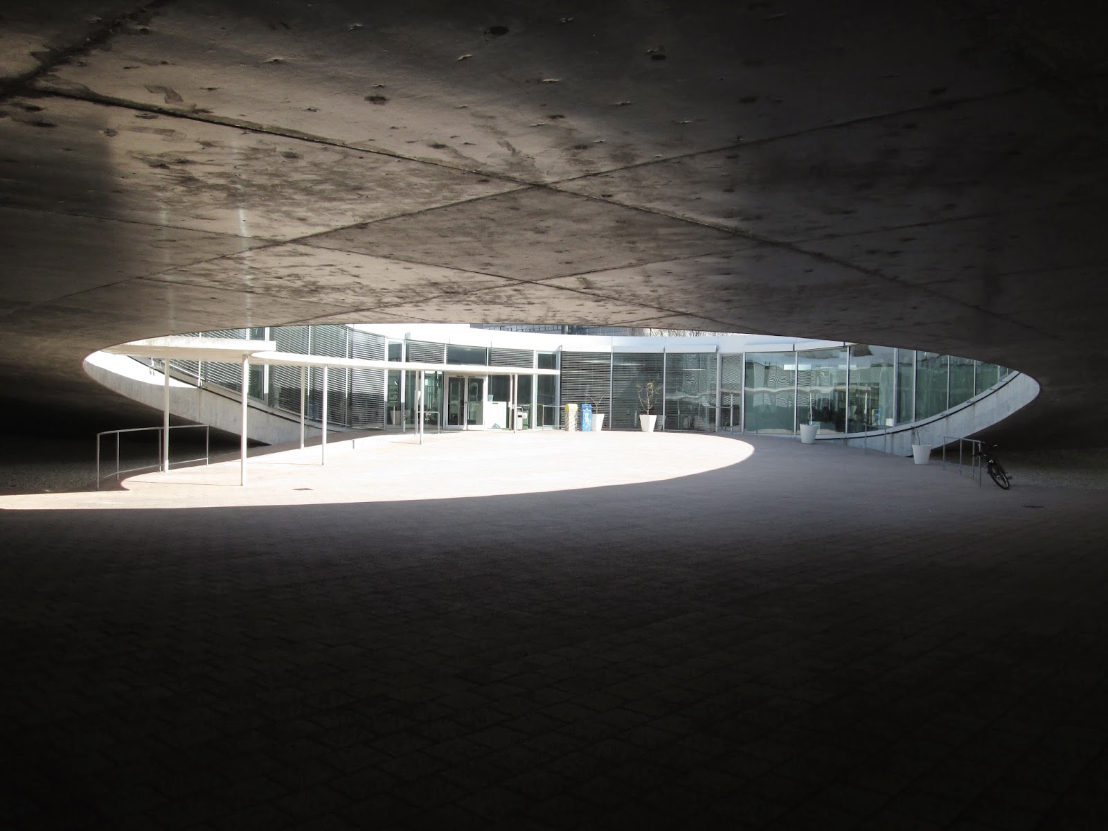 EntreVoir: Rolex Learning Center SANAA Kazuyo Sejima + Ryue Nishizawa