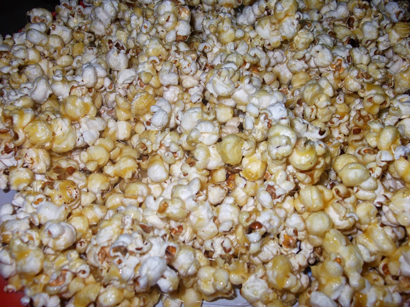 Warna Warni: Cara Mudah Cepat dan Sedap Buat Popcorn