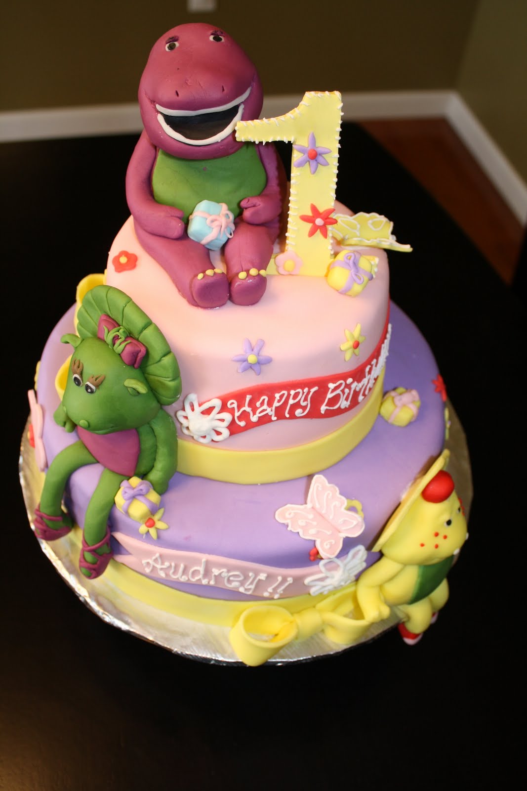 Hock Cakes LLC: Barney 1st Birthday