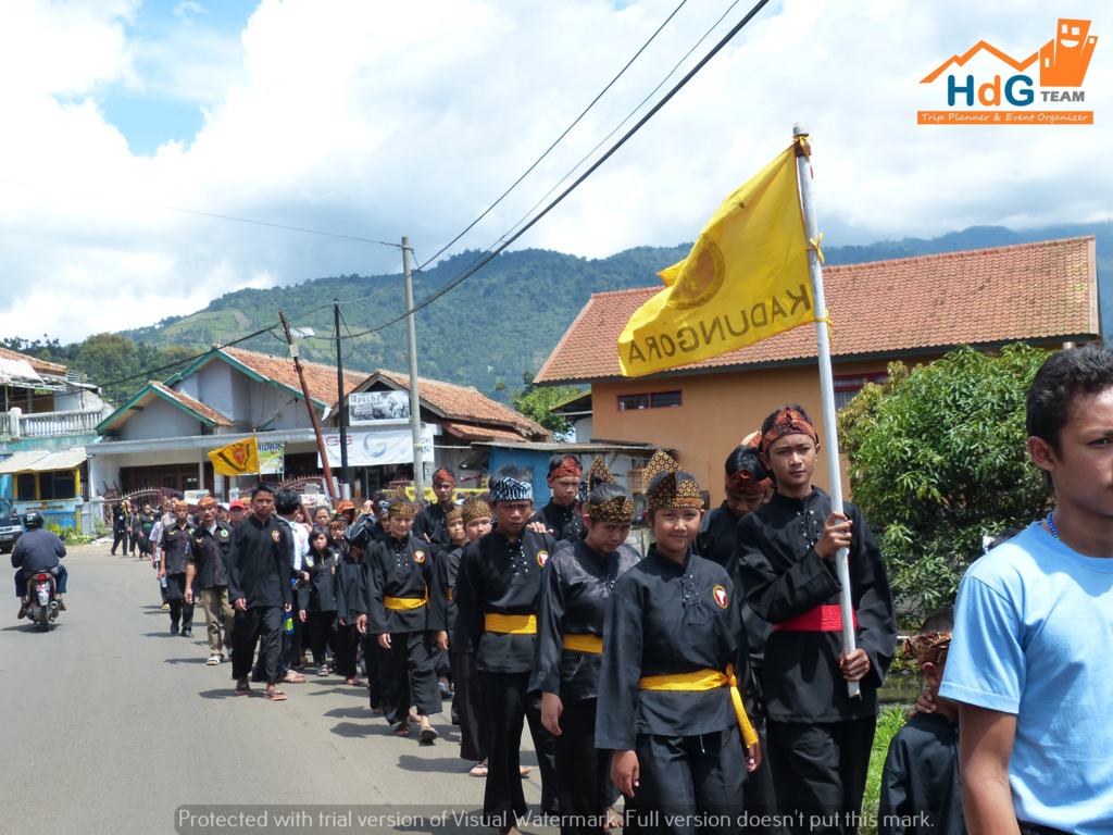 Saung Desa Wisata Ciburial Garut ~ WisataTraveling & Masakan Nusantara