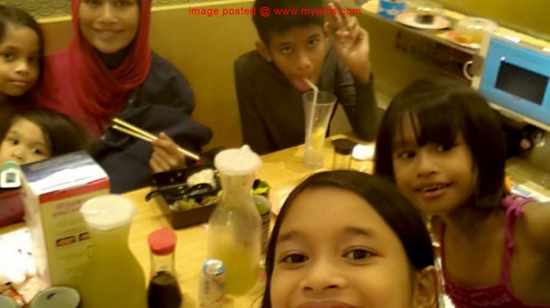 MYARTIS.COM | MYARTIS | MY | ARTIS: ESMA DANIEL AKUI SUDAH BERCERAI ...