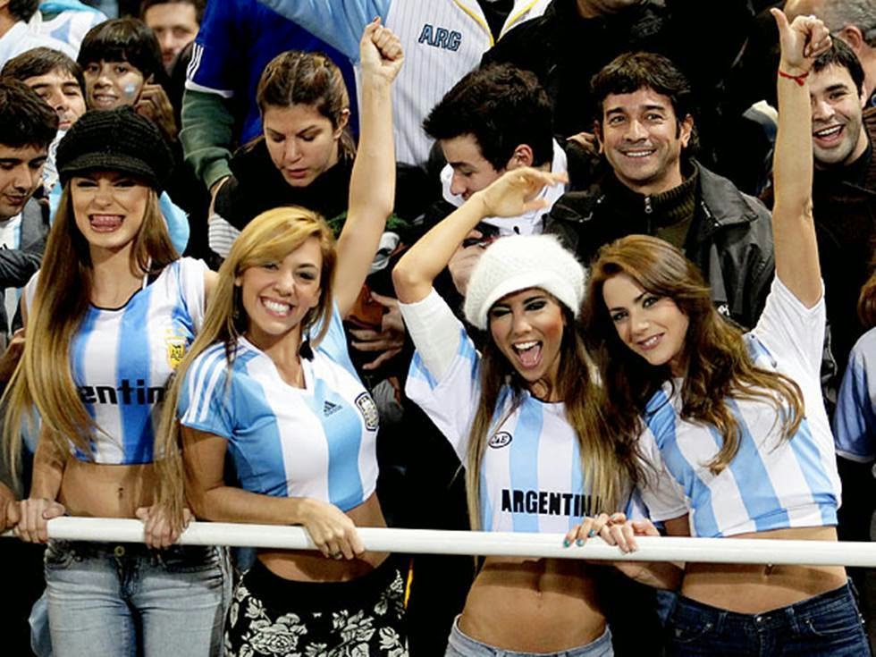 Memes de Internet: chicas hinchas argentinas