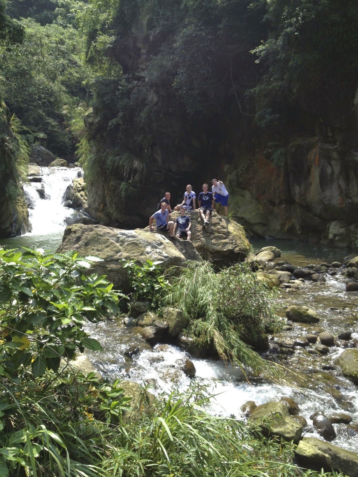 Taiwan Taichung Mission, 2013-16: 8-2-14 Bat Caves and Waterfalls!