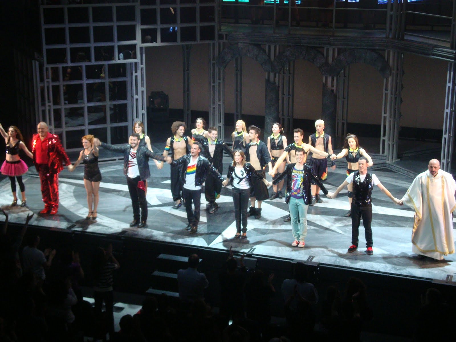 JOUSeries: 40, el Musical.