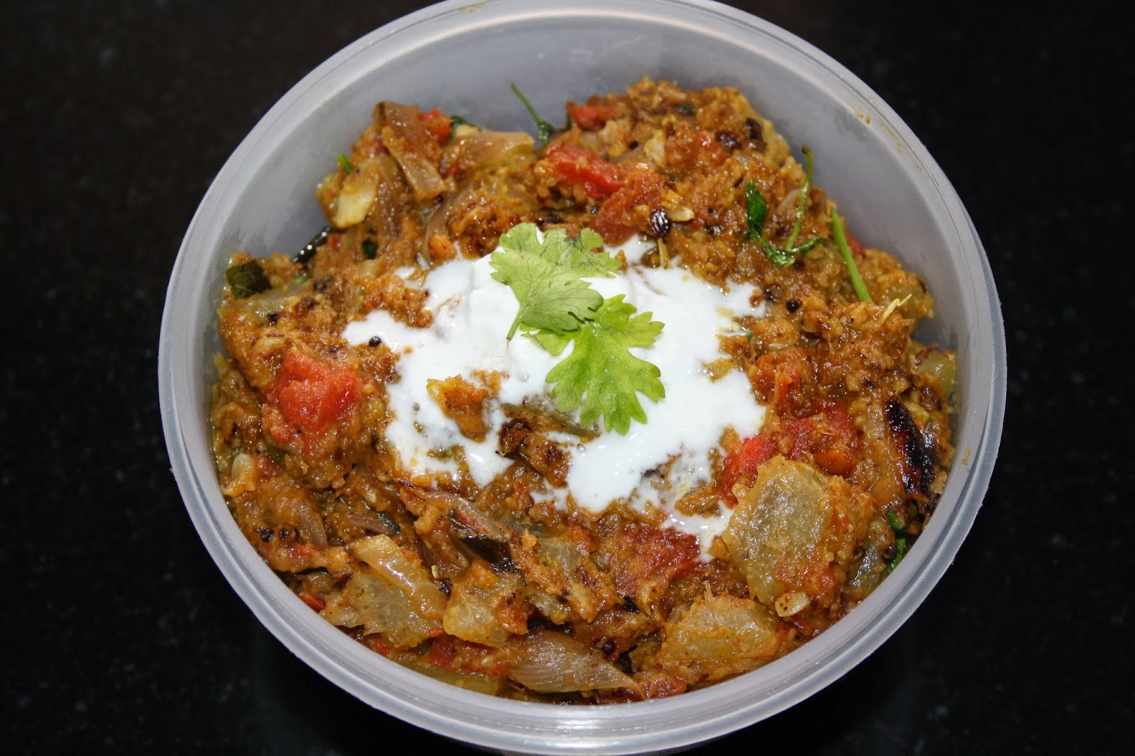 DARSHU'S KITCHEN: BOTTLEGOURD CURRY/ SORAKAYA KURA