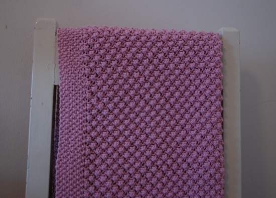 Vaniljan valkoista: Vauvan peitto