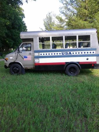 5k: Independence From Boring: 1987 GMC American Short Bus - DailyTurismo