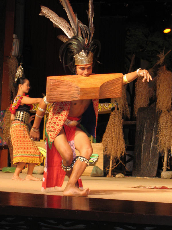 Kelab Kebudayaan MRSM Mukah 2015: Tarian tradisional yang terdapat di ...