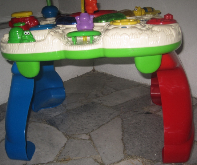 JuaiMurah: Vtech Busy Play Activity Table