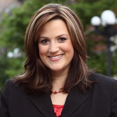 StopTheBullyingCanada: CBS WKBT News Anchor's On-Air Response to Viewer ...