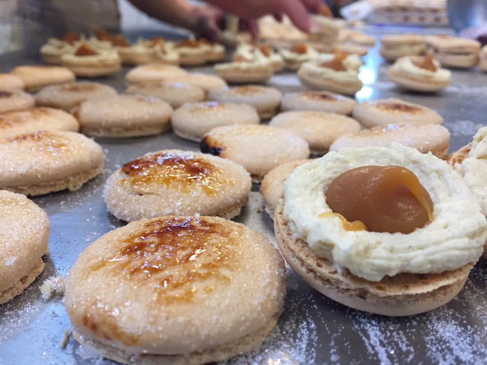 umiyumi2 : our life in perth, WA: Maison Saint-Honore Macaron & Cake ...