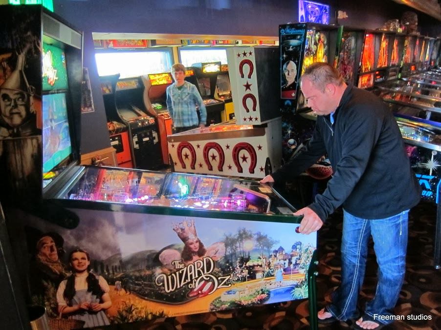 MOTORCITYBLOG: Shark Club Howell Pinball Party! Jersey Jack Pinball ...