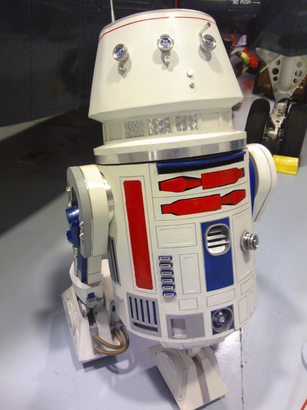 James' R5-D4: November 2013