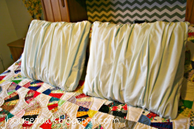 J House Tawk: Springtime 'Pleated Pillows' DIY